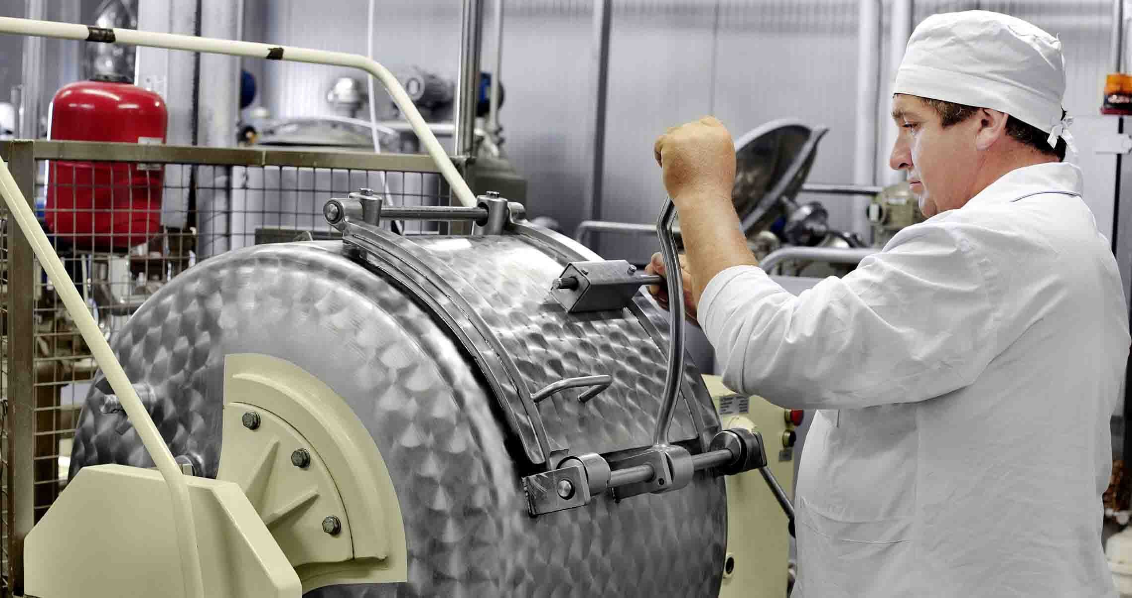 Quality Control in the Food and Beverage Industry | First Citizens Bank