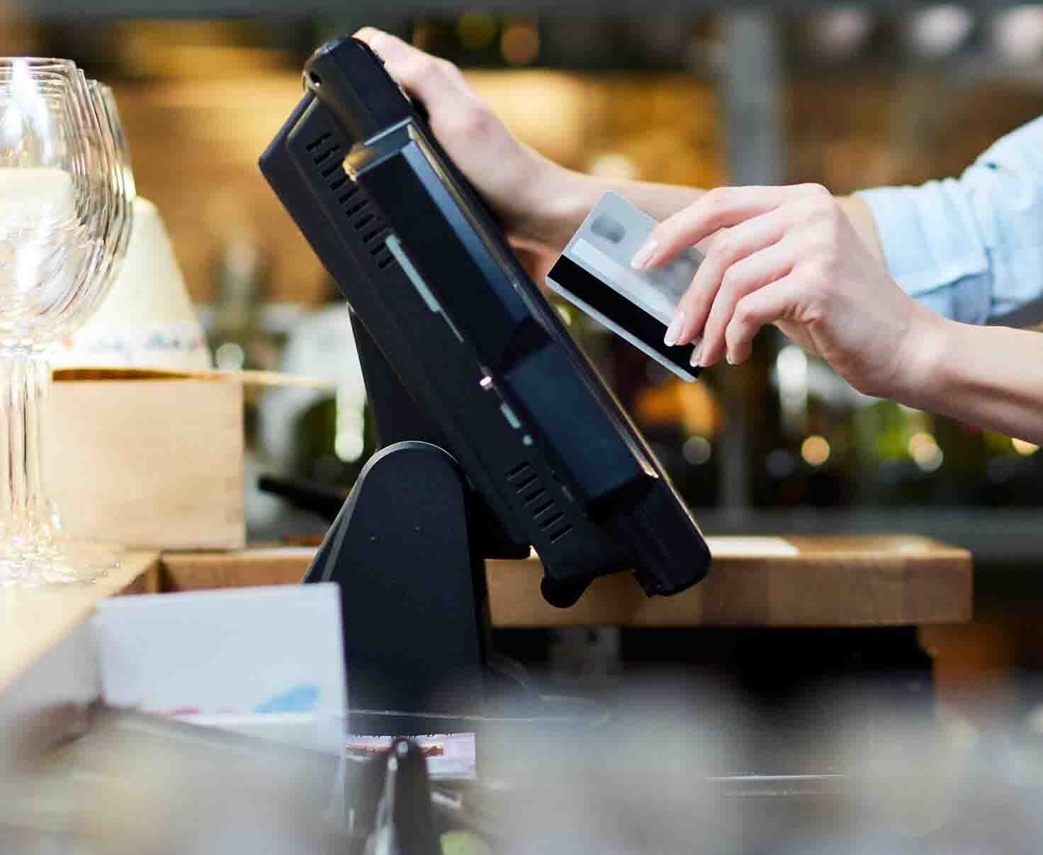 What is a purchasing card: Guide and benefits for businesses